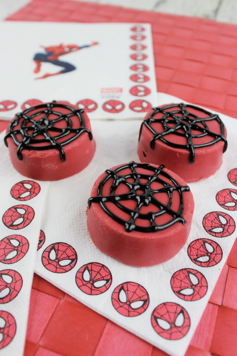 Tasty Tuesday: Spider-Man Oreos - Guy and the Blog