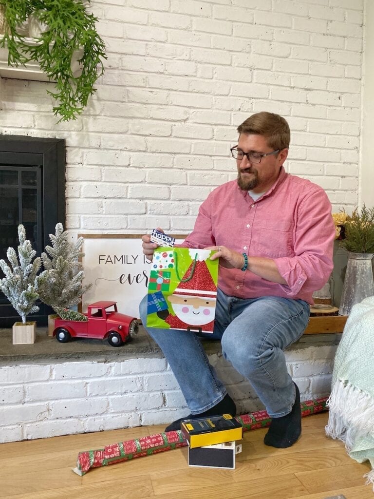 Happy Cards are the Holiday Season's Gift Card - Guy and the Blog